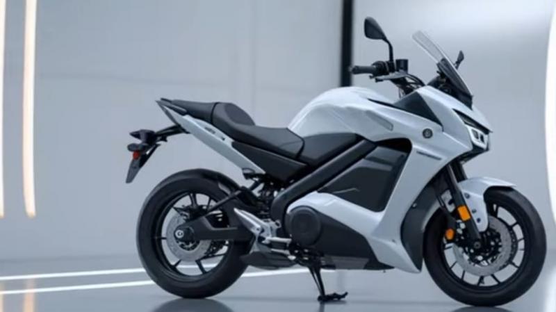 Yamaha Resmi Rilis GR Ultima 125 Hybrid 2025: Skutik Irit, Canggih, dan ...