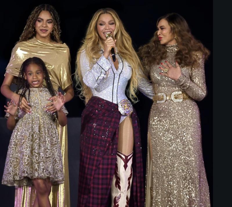 Momen Manis Beyoncé Rayakan Ulang Tahun Rumi dan Sir di Tengah Konser Cowboy Carter Tour London